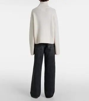 LISA YANG Fleur Cashmere Turtleneck Sweater