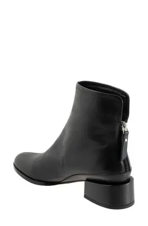 Eos Cast Leather Bootie - Black