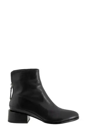 Eos Cast Leather Bootie - Black