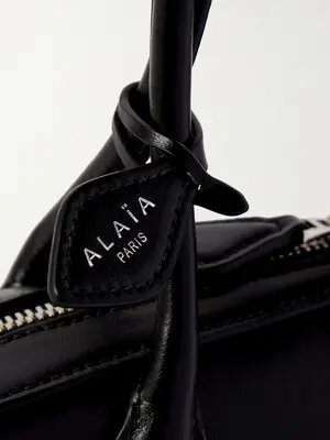Alaïa Le Teckel Shoulder Bag - Black
