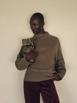 REFORMATION Cove Cashmere Oversized Crew Sweater - Brown