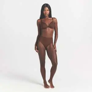 SKIMS Full Coverage Bra | Deep Neutral | 32c | Smoothing Intimates Cocoa