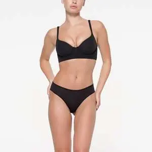 SKIMS Fits Everybody Back Smoothing Full Coverage Bra - Onyx