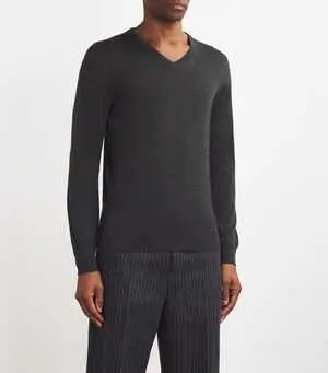 Johnstons Of Elgin Superfine Cashmere V-neck Sweater - Grey