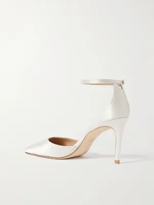 STUART WEITZMAN Satin Pumps