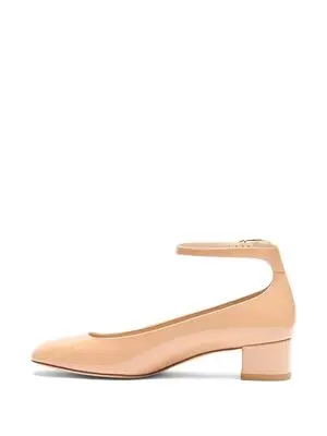 STUART WEITZMAN 35mm Jane Pumps