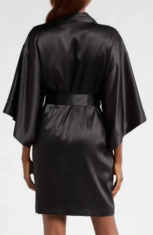 Natori Glamour Short Satin Robe