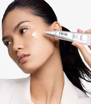 Dior Capture Totale Retishot - Silver