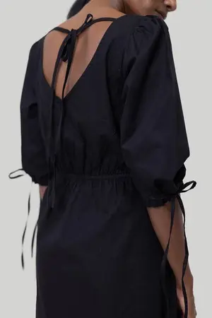 REISTOR Gathered Elbow Sleeve Dress With Puff Sleeves And Tie-up Back - Black