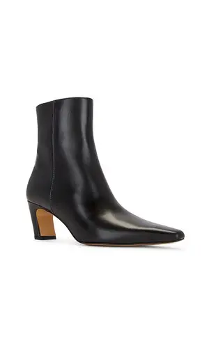 FLATTERED Xena Boot