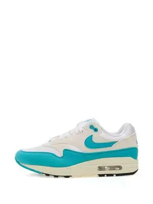 Nike Max 1 Sneakers