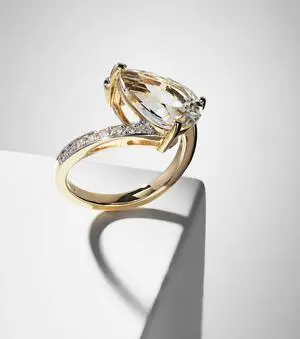 Mateo Ring With Topaz And Diamonds - Gold