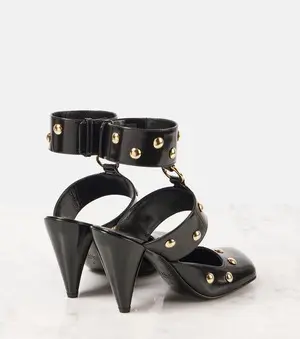 Chloé Jade Studded Leather Pumps - Black