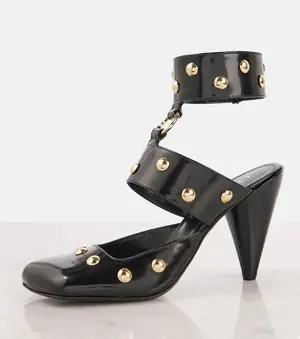 Chloé Jade Studded Leather Pumps - Black