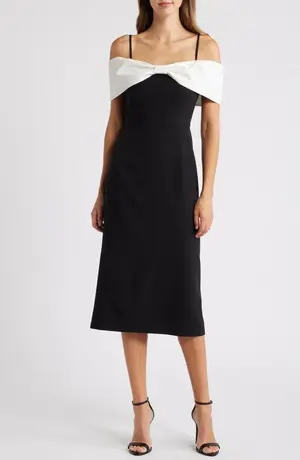 Julia Jordan Paneled Dresses