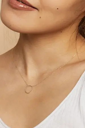 ORADINA 14k Gold Caesar Pendant Necklace