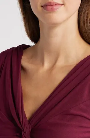Loveappella Twist Detail Stretch Top - Burgundy