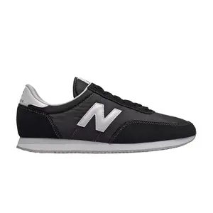 NEW BALANCE 720 Sneakers - Black