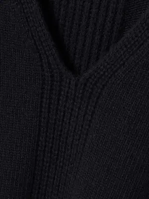 Sasuphi Rasato Merino Wool And Cashmere-blend Sweater