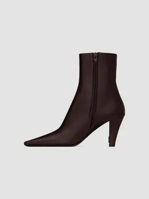 Saint Laurent Jill Booties In Smooth Leather - Marron Glace