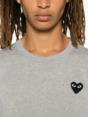 Play Comme Des Garcon Heart-patch T-shirt