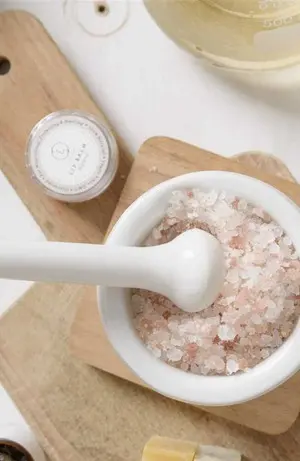LIZUSH Natural Eucalyptus Bath Salts