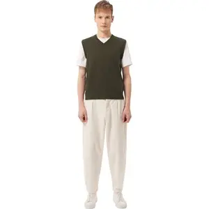 GOBI MONGOLIAN CASHMERE Essential V-neck Cashmere Vest