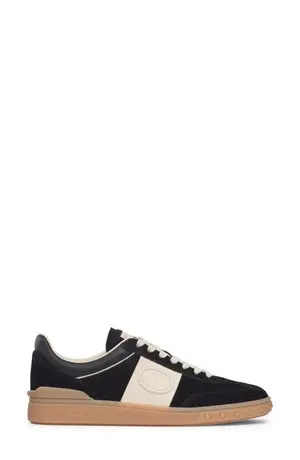 Valentino Garavani Upvillage Low Top Sneakers - Black Multi
