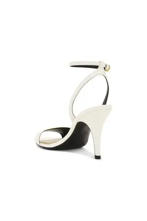 Valentino Garavani Ladycrush Sandal - Ivory
