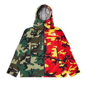 Supreme X The North Face Split Taped Seam Shell Camouflage Jacket - Multicolor