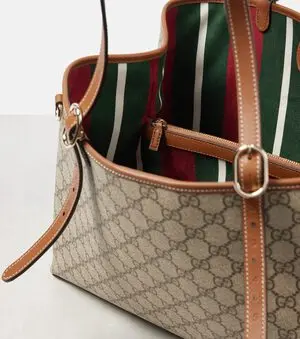 Gucci Gg Emblem Large Tote Bag - Beige