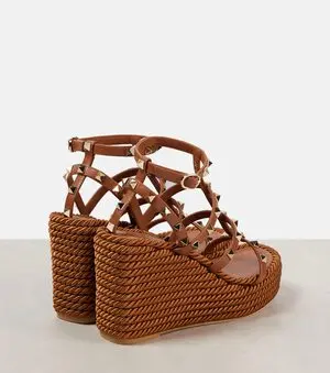 Valentino Garavani Rockstud Torchon 95 Leather Espadrille Wedges - Brown