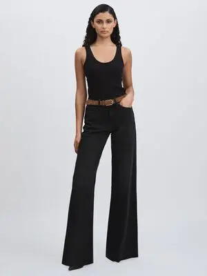 Good American Petite Relaxed Jeans
