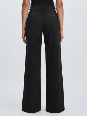 Good American Petite Relaxed Jeans