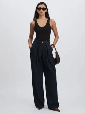Good American Wide-leg Pleated Jeans