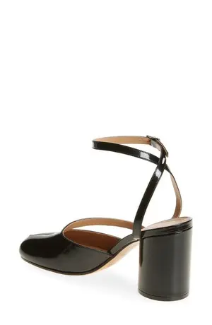 MAISON MARGIELA Tabi Ankle Strap Pumps - Black