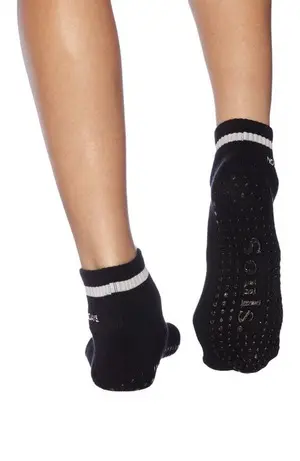 SOULS. Embroidered Ankle Grip Socks