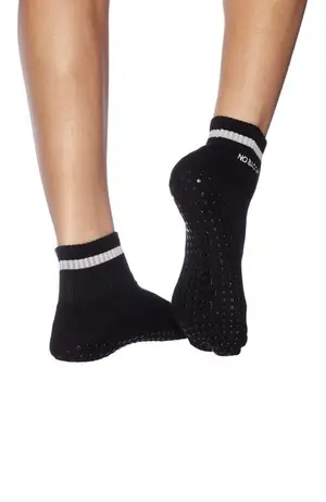 SOULS. Embroidered Ankle Grip Socks