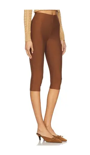 Superdown Chaya Capri