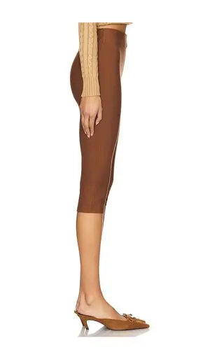 Superdown Chaya Capri