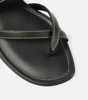 Manolo Blahnik Susacru Leather Thong Sandals - Black