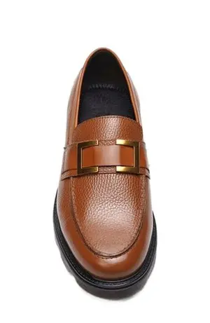 A. VEER Chris Leather Loafers With Buckle And Lug Sole - Tan
