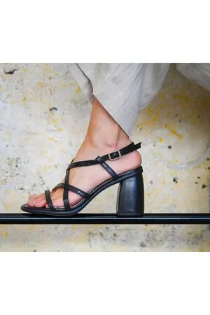 MENINA STEP Cloe Sandals - Black