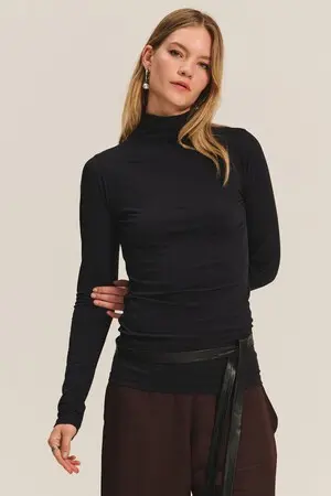 Velvet By Graham & Spencer Talisia Tee
