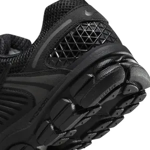 Nike Zoom Vomero Sneakers - Black