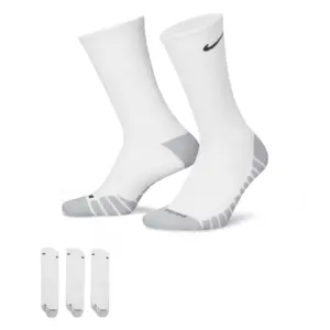 Nike Everyday Max Cushioned Training Crew Socks - White