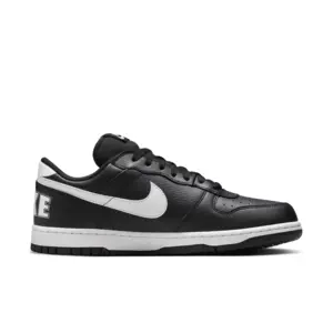 Nike Low Top Sneakers