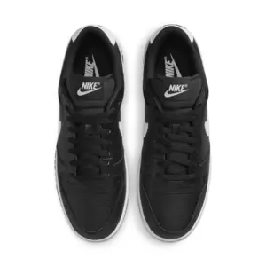 Nike Low Top Sneakers