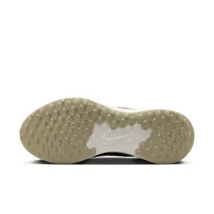 Nike Revolution Road Running Shoes