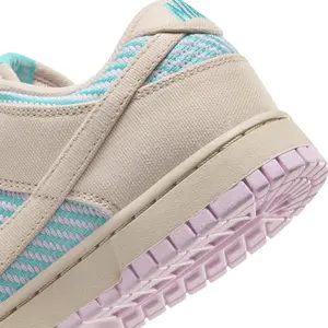 Nike Dunk Low Sneakers